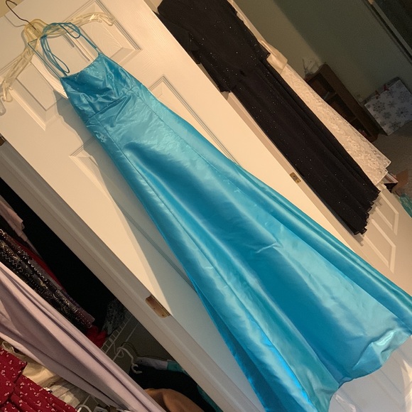 Zum Zum by Niki Livas | Dresses | Zum Zum By Niki Livas Beautiful Blue ...